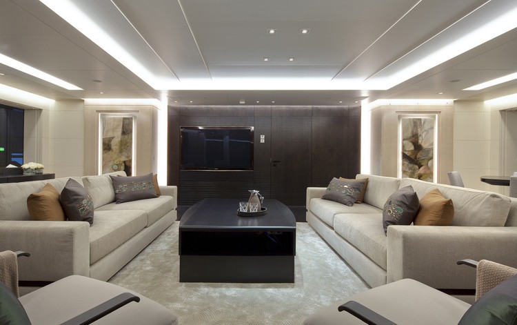 Yacht MOGAMBO, Nobiskrug | CHARTERWORLD Luxury Superyacht Charters